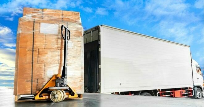 How is Loading and Unloading duration calculated in SAP TM?